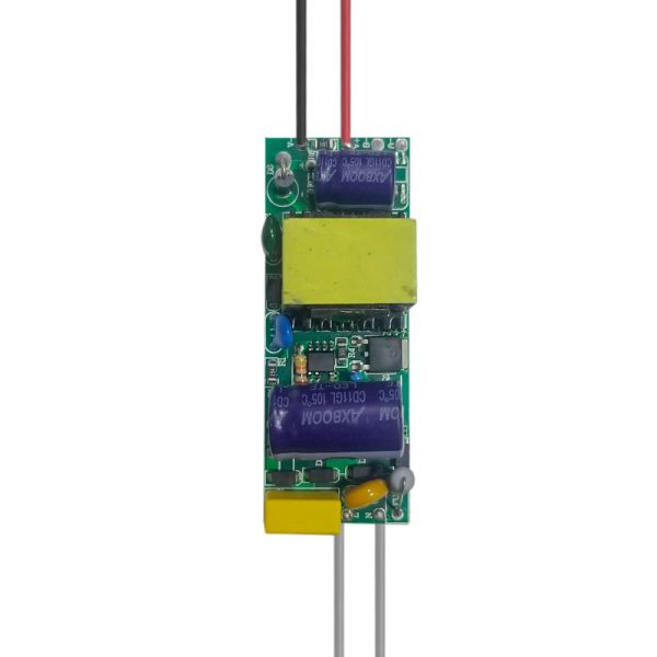Fuente Driver Para Led 25 36W Voltaje de Entrada 85 265Vca Salida 72 120Vcd. 260ma